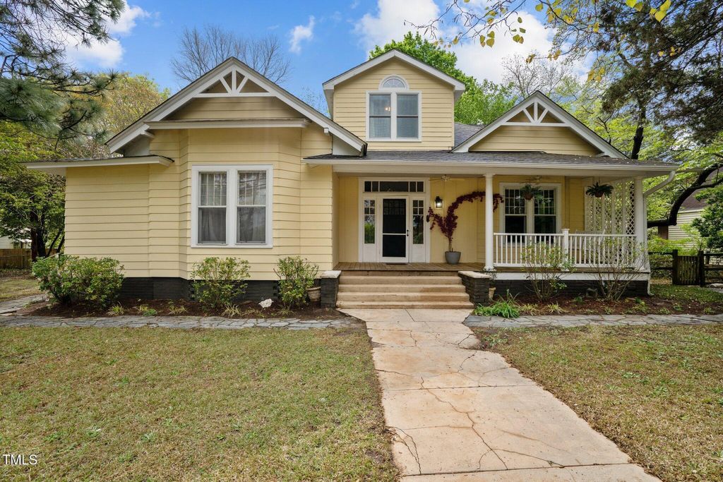 802 N Poplar Street, Aberdeen, NC 28315, MLS #10089366 - Allen Tate