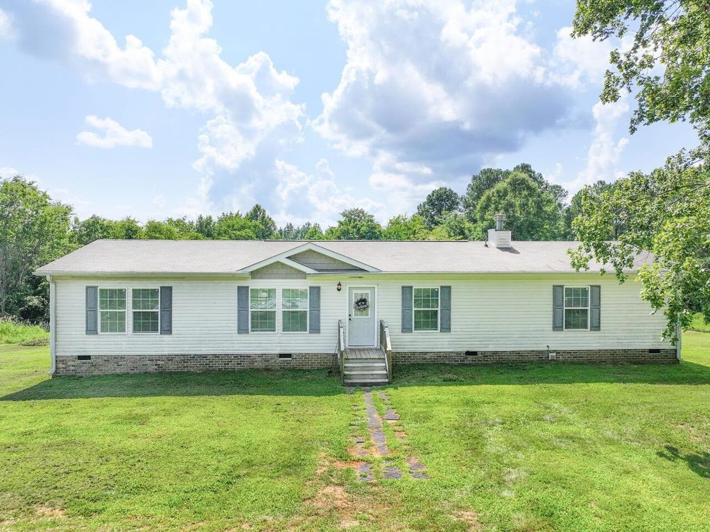 545 Iron Gate Road, Clarksville, VA 23927, MLS #2523778 - Howard Hanna