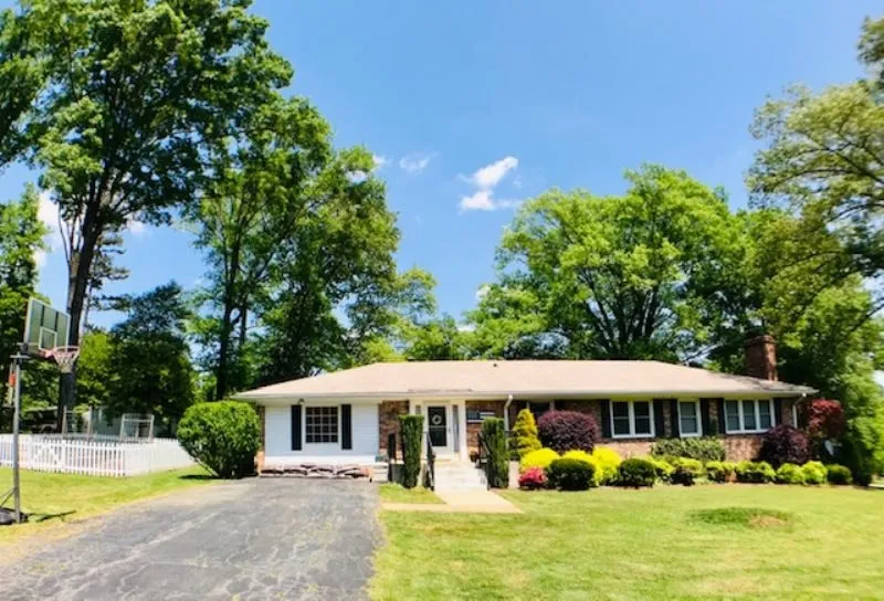 4068624455.jpeg?format=webp