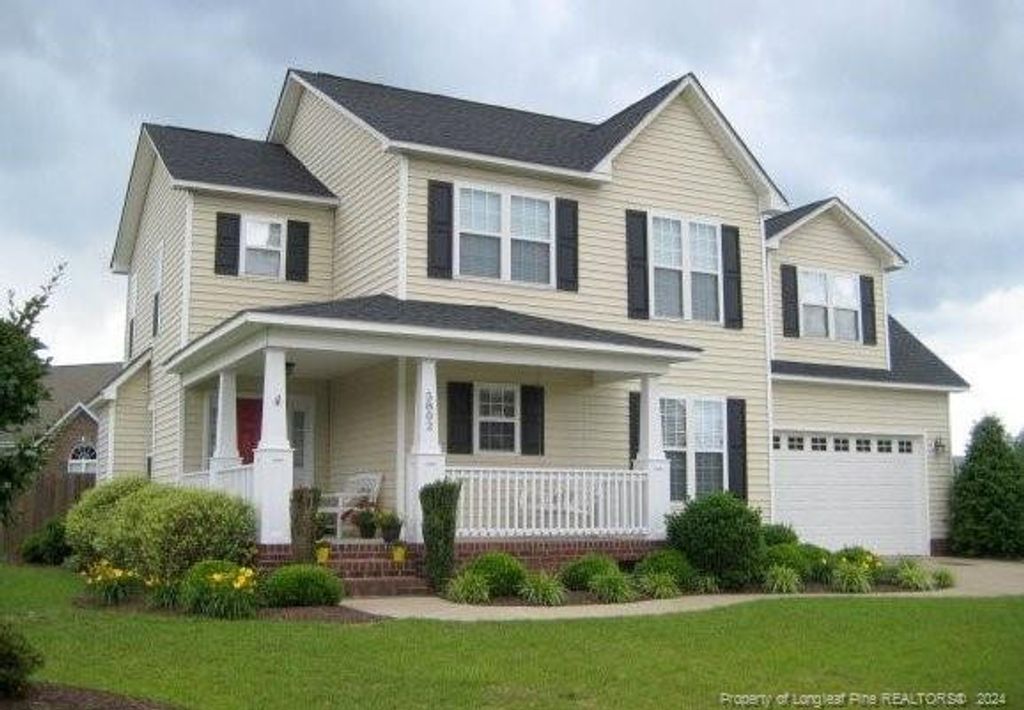 5802 Kessinger Court, Hope Mills, NC 28348, MLS #LP729038 - Allen Tate