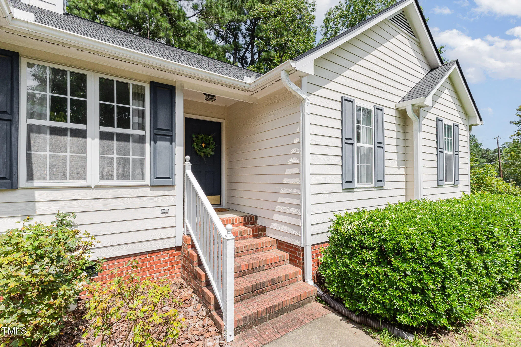 451285481.jpeg?format=webp