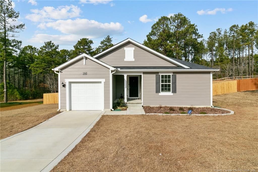 190 Mildred Way, Aberdeen, NC 28315, MLS #LP718419 - Howard Hanna