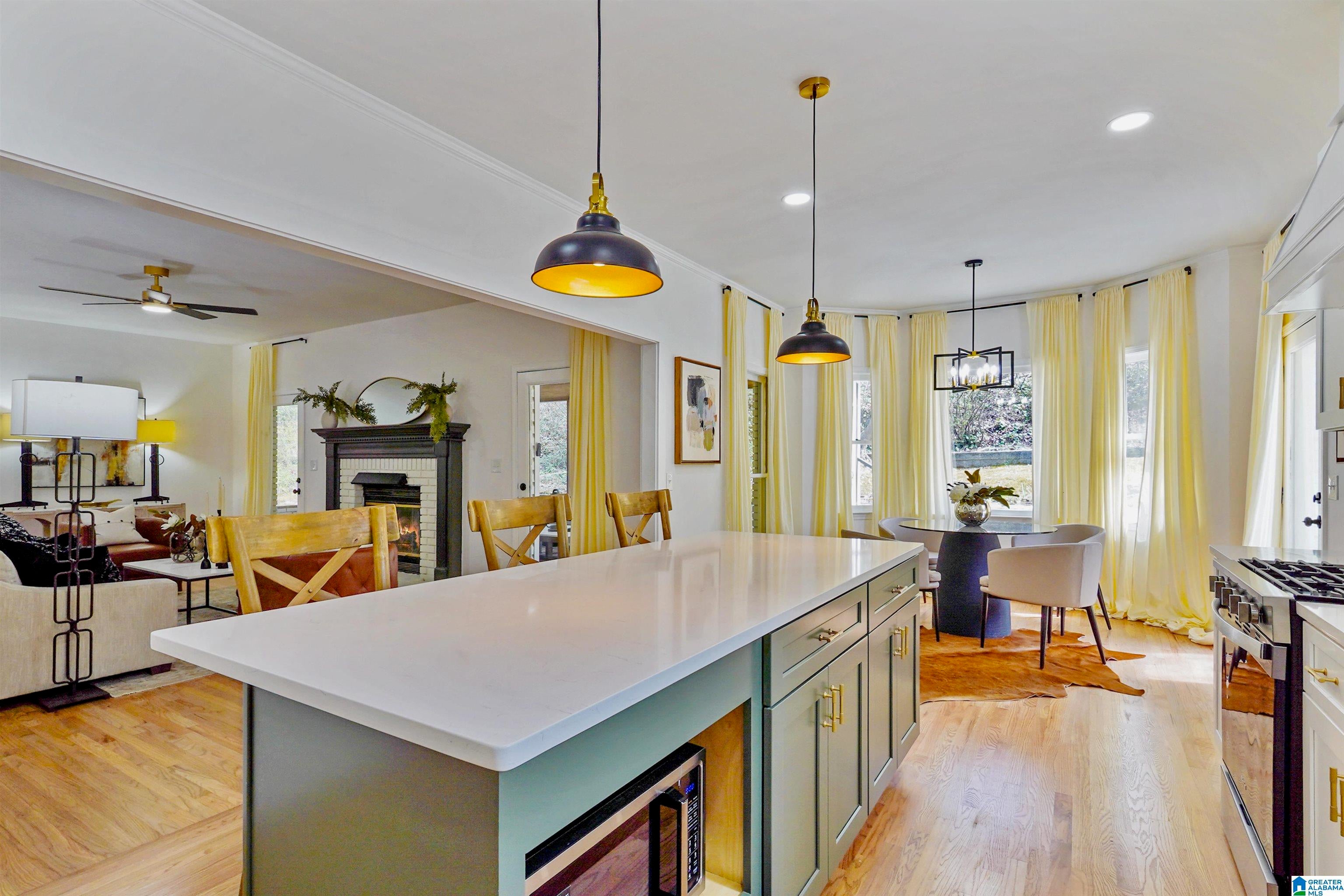 4413 Vicksburg Drive, Birmingham, AL 35210 | MLS 21446500 | Listing ...
