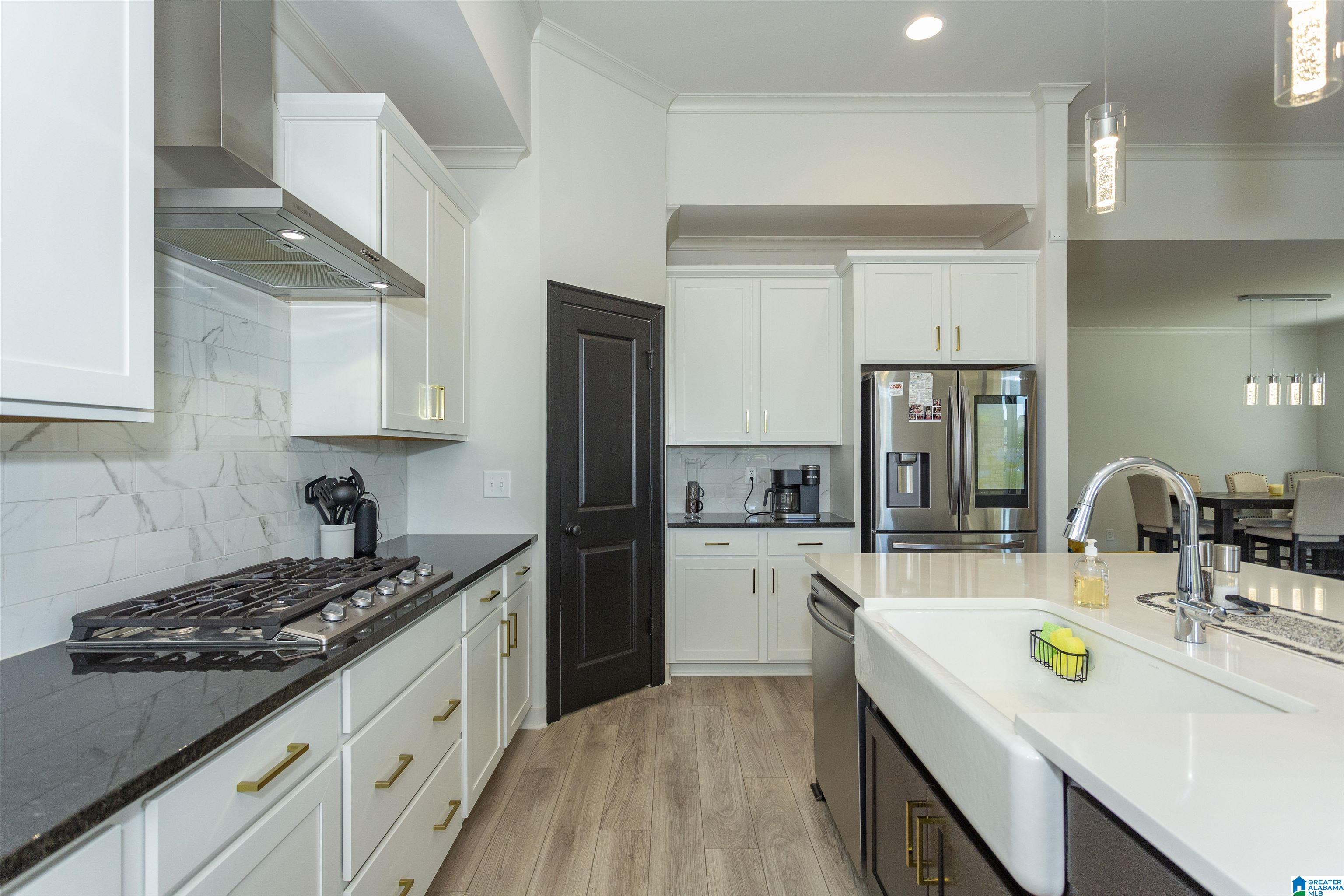 4112 Olivia Road, Hoover, AL 35244 | MLS 21447002 | Listing Information ...
