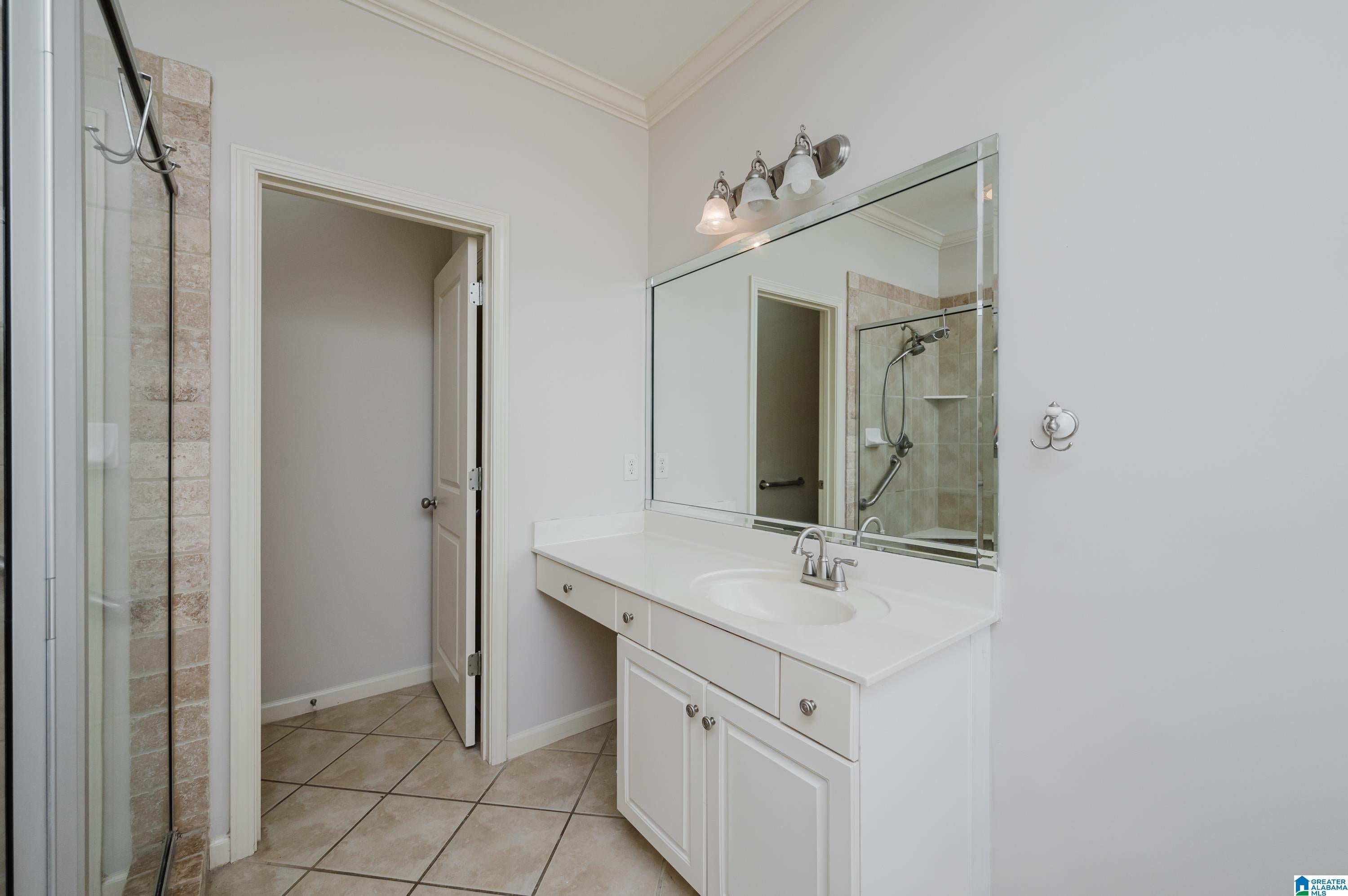5212 Creekside Loop, Hoover, AL 35244 | MLS 21446213 | Listing ...