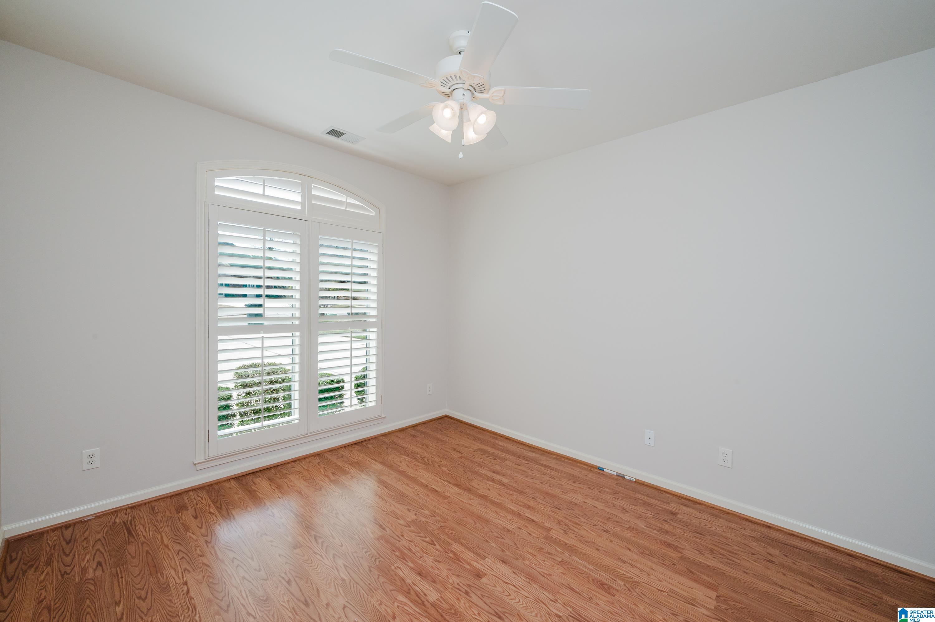 5212 Creekside Loop, Hoover, AL 35244 | MLS 21446213 | Listing ...