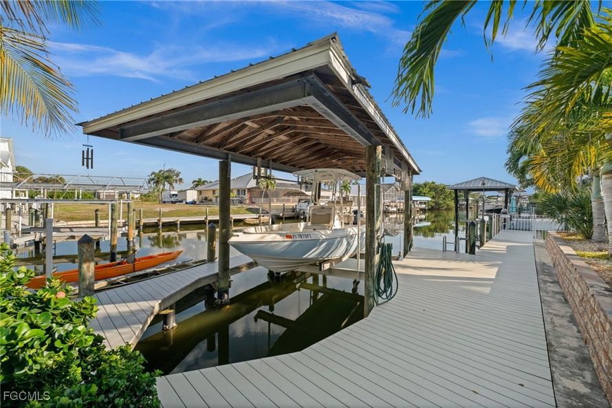 2392 Lemon St, St James City, FL 33956 for sale - Stessa