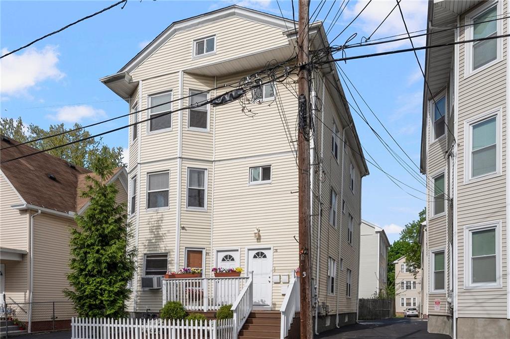 28 Frederick Street Unit 2, Providence, RI 02908 | MLS 1388761 ...