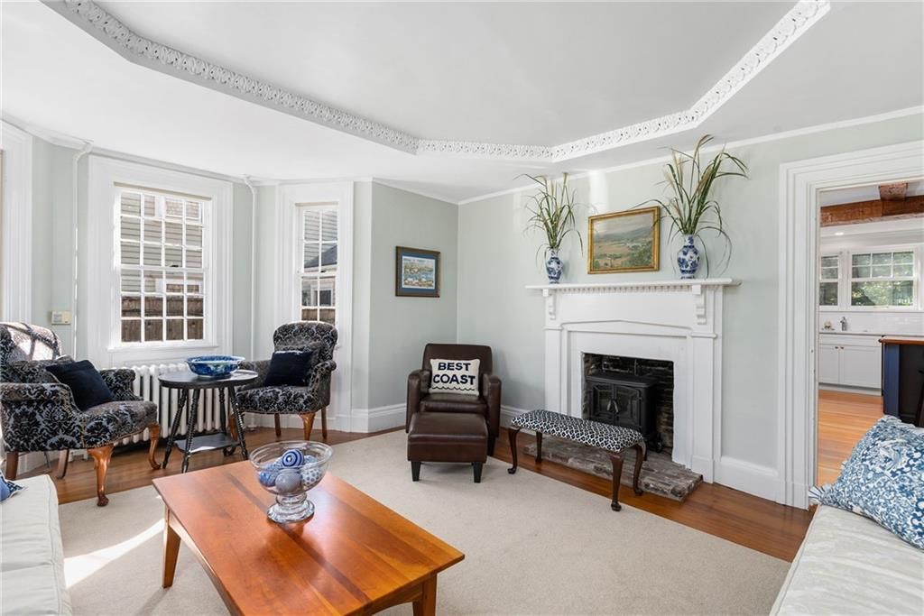 209 Spring Street, Newport, RI 02840 | MLS 1400250 | Listing ...