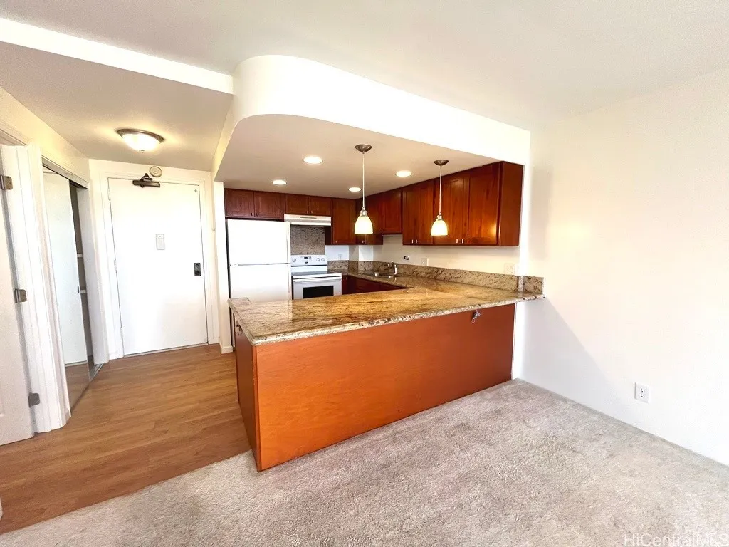 55 S Kukui Street Unit D1806, Honolulu, HI 96813 | MLS 202505306 ...