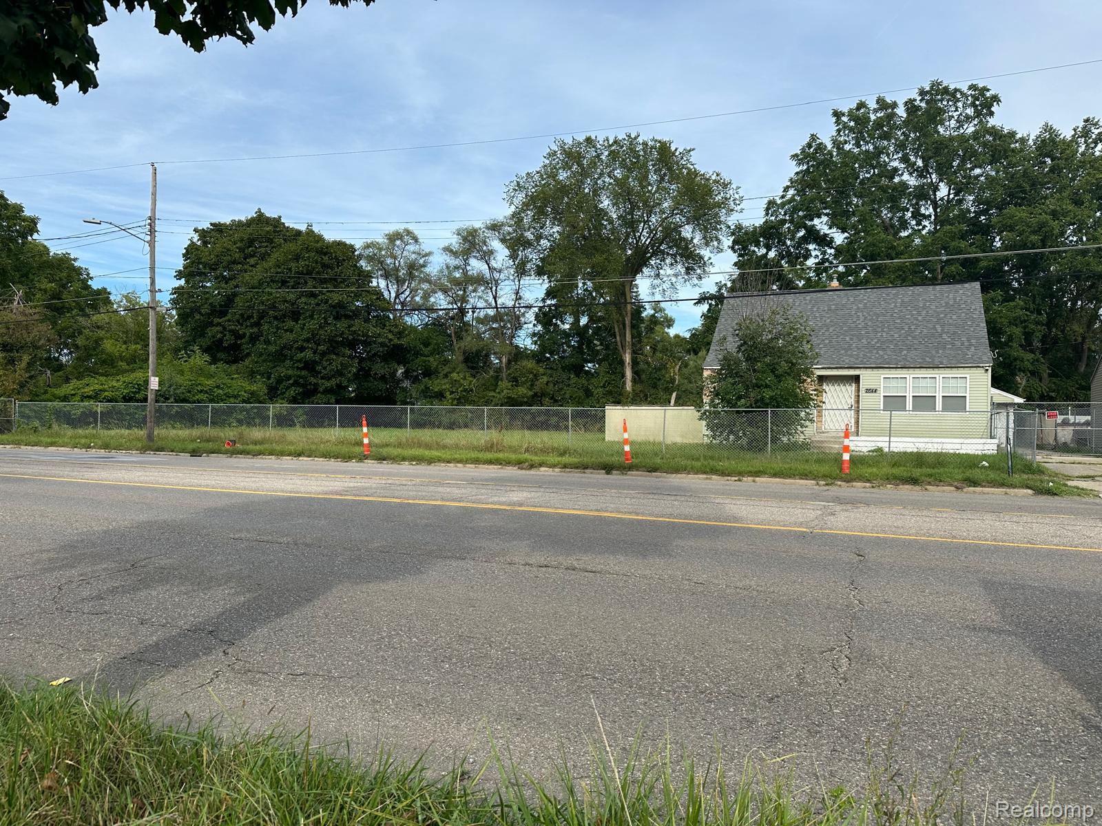 2644 Clio Road, Flint City MI Real Estate Listing | exitrealty.com®