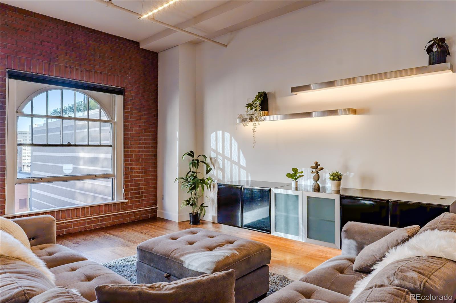 1555 California St Apt 605, Denver, CO 80202, US | Buy, Sell, Rent, Analyze