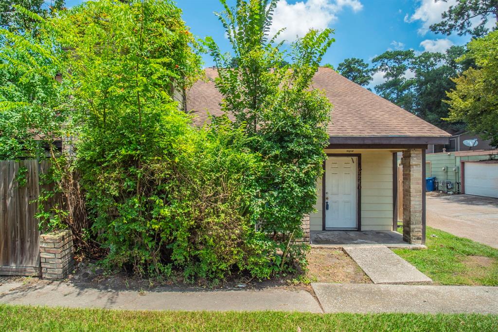 12223 Wild Pine Drive D, Houston TX Real Estate Listing | exitrealty.com®