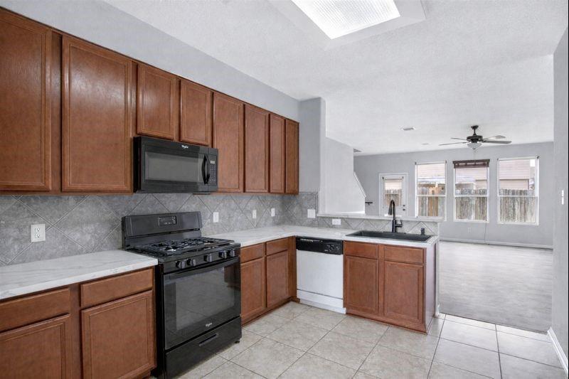 1726 Sun Point Ct, Humble, TX 77396 for sale - Stessa