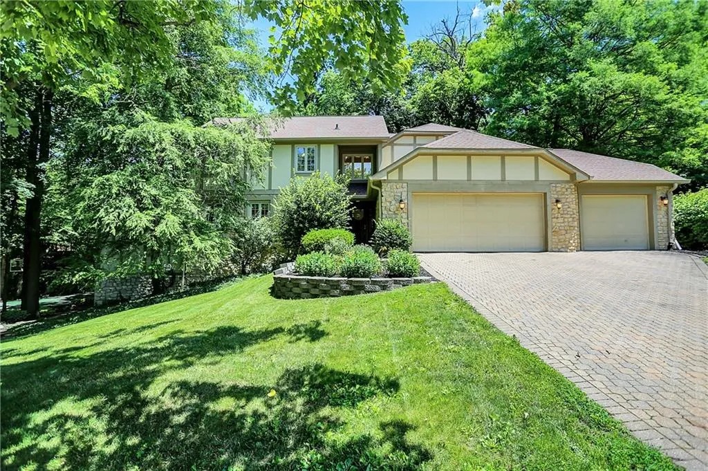 5959 Cape Cod, Indianapolis, IN 46250 | MLS 21792317 | Listing ...