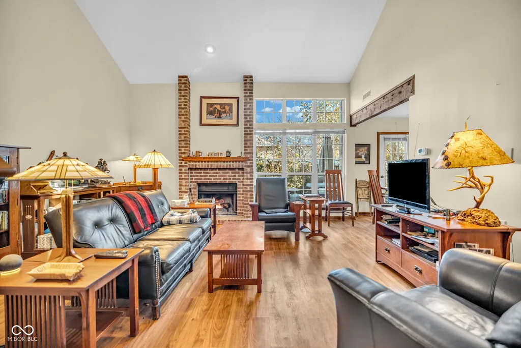 6558 Wandsworth Circle, Indianapolis, IN 46250 | MLS 22065293 | Listing ...