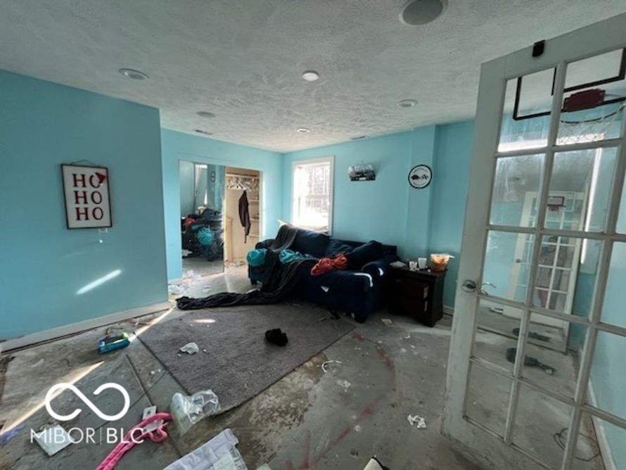 9330 E 12th St, Indianapolis, IN 46229 for sale - Stessa