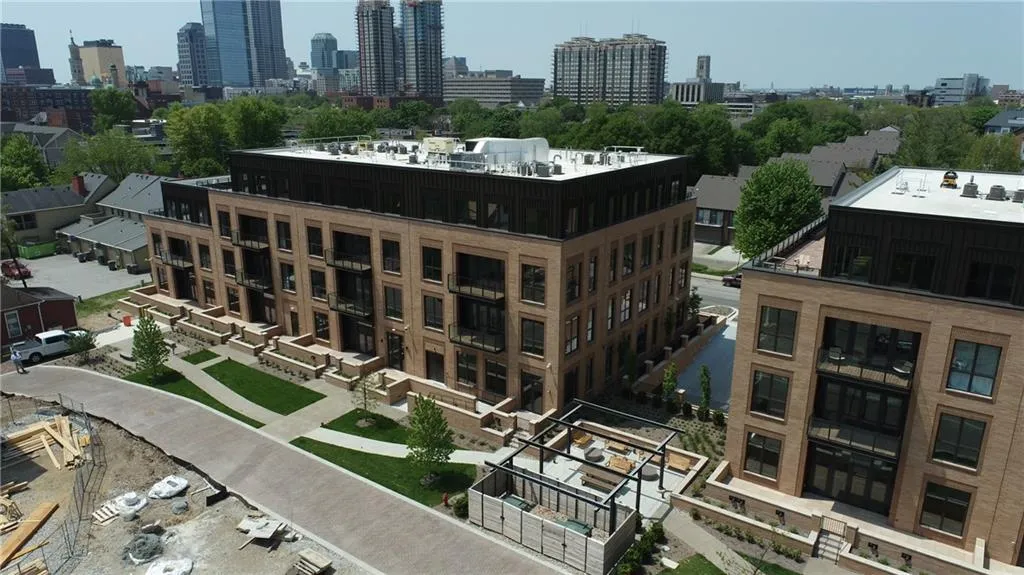 877 N East Street Unit 201-A, Indianapolis, IN 46202 | MLS 21732389 ...