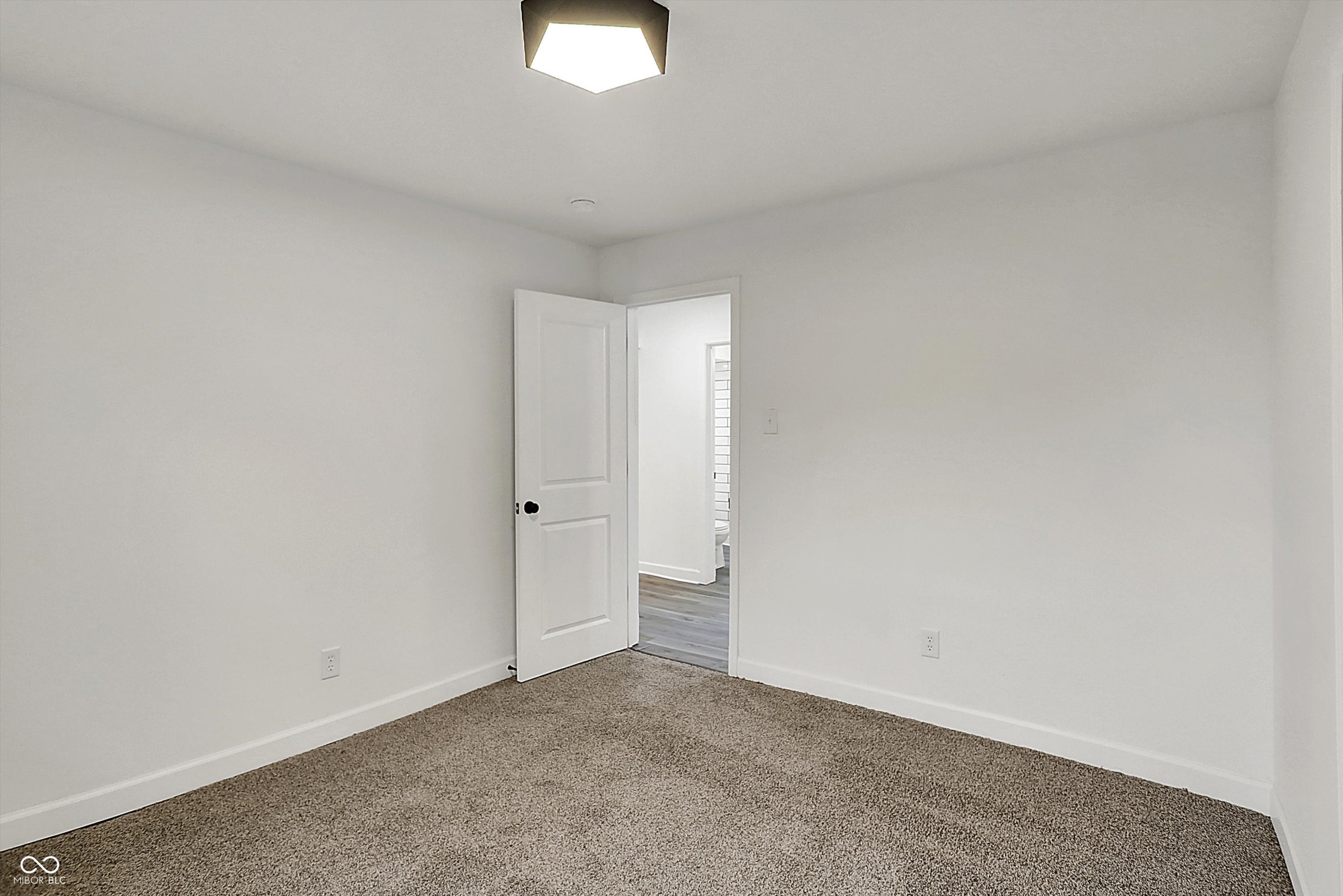 2137 Napoleon St, Indianapolis, IN 46203, US | Buy, Sell, Rent, Analyze