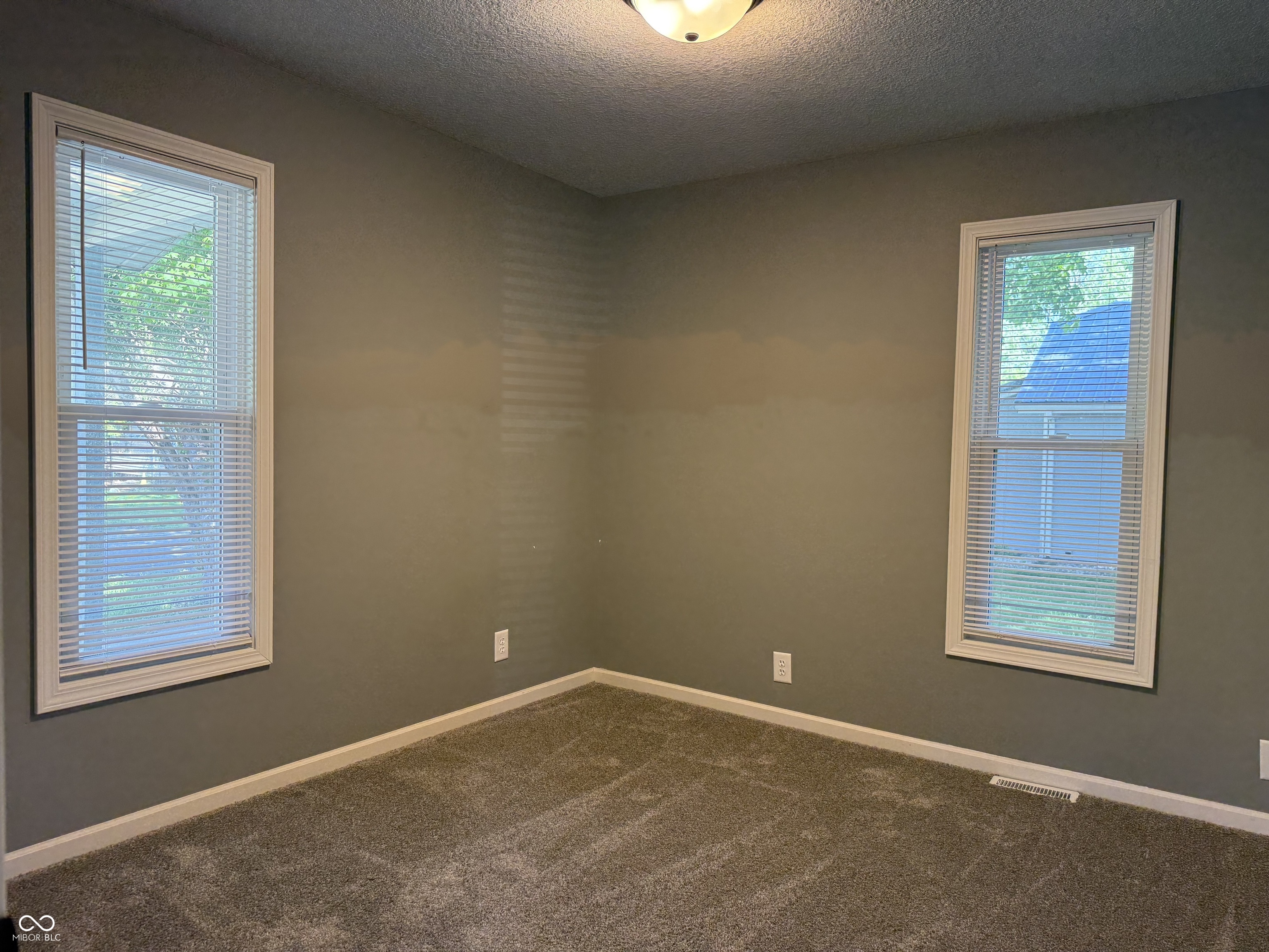 216 N SHERMAN ST, WARSAW, IN 46580 | REMAX