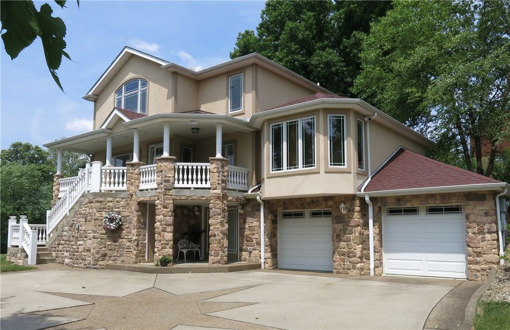 156 W Manilla Ave, Green Tree, PA 15220, MLS #1611063 - Howard Hanna