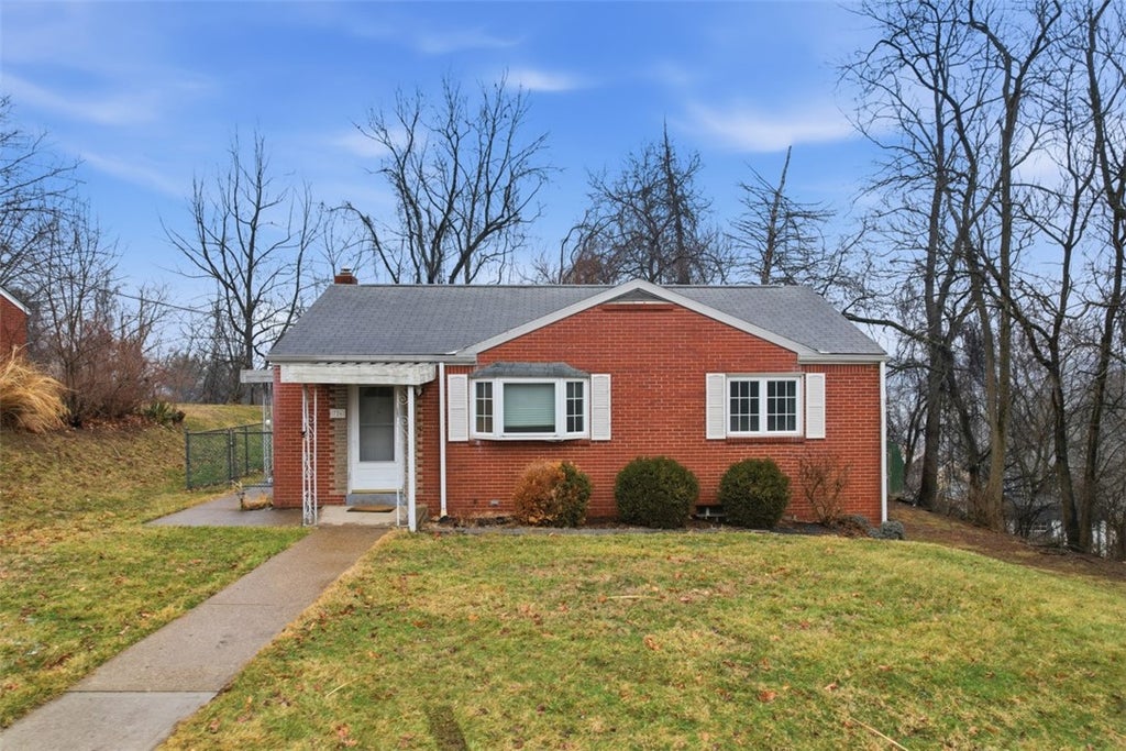 726 Rodney St, Moon/Crescent Township, PA 15046, MLS #1742292 - Howard ...