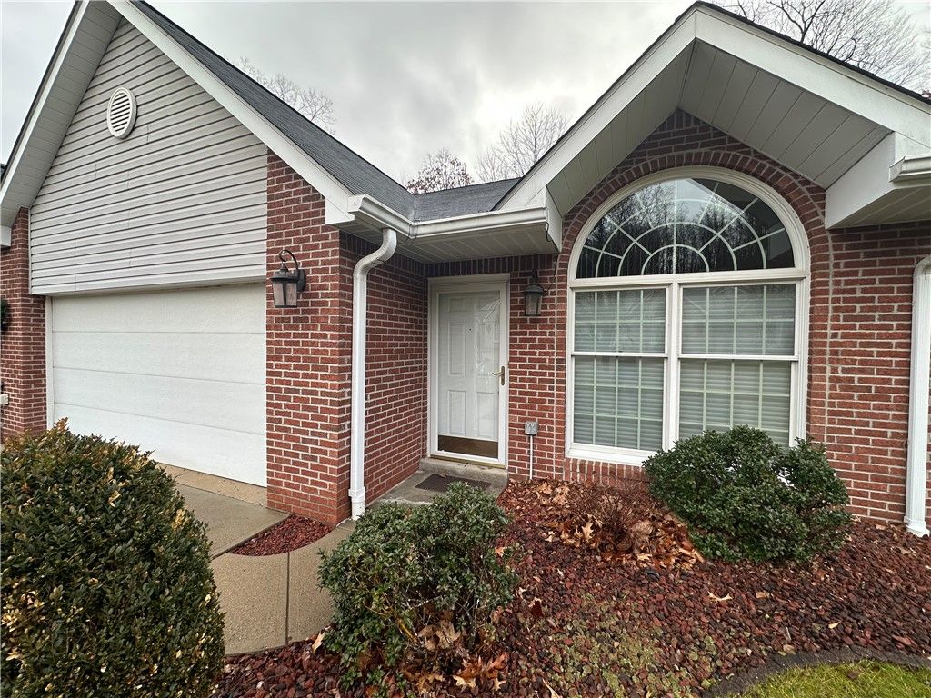 313 Country View Dr, Lower Burrell, PA 15068, MLS #1634004 - Howard Hanna