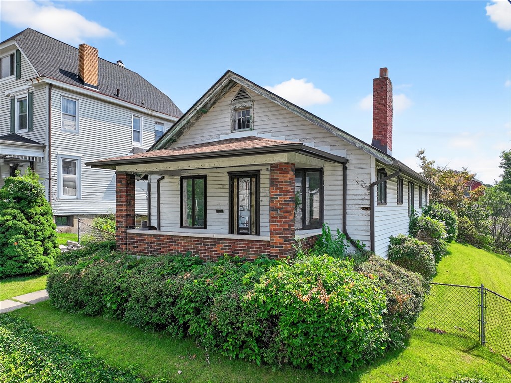214 Bronx Ave, West View, PA 15229 - MLS 1711652 - Berkshire Hathaway ...