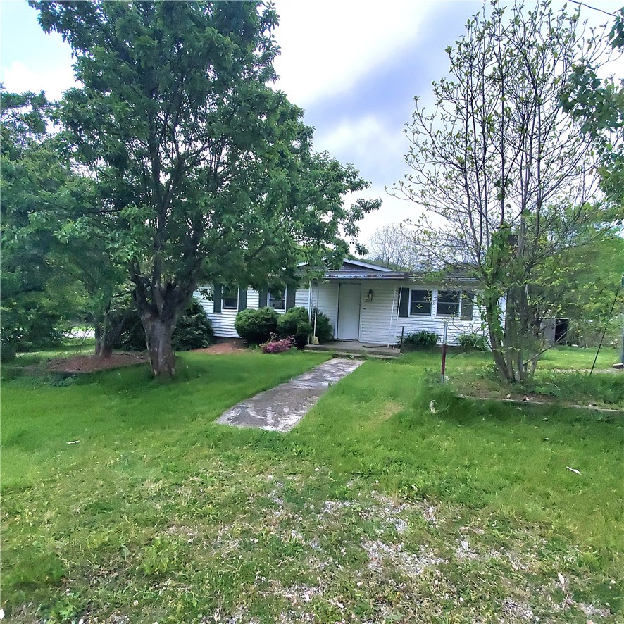 203 ROCK AVE, BEAVER FALLS, PA 15010 | REMAX