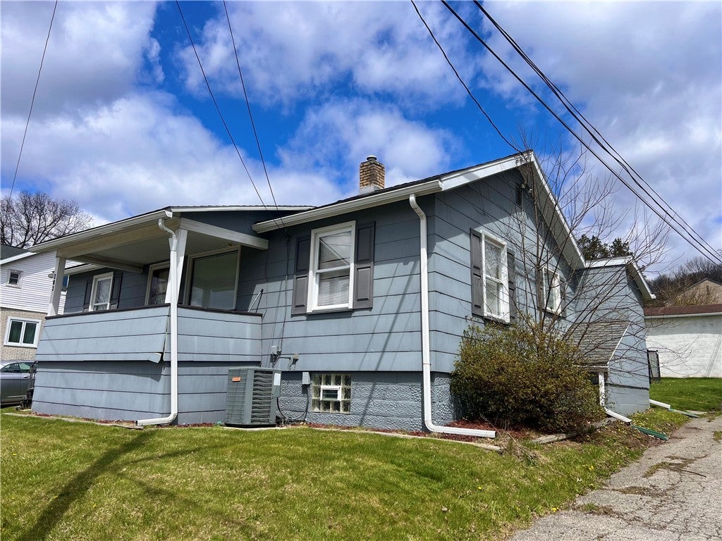 303 Logan Ave, Leechburg, PA 15656, MLS #1687446 - Howard Hanna