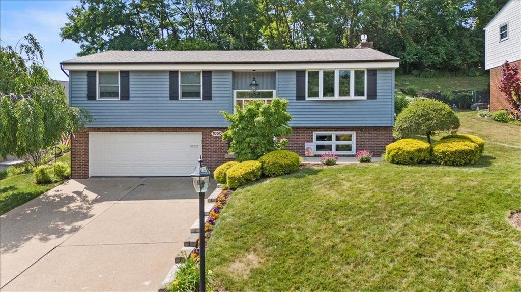 1050 NORSIS DRIVE, Green Tree, PA 15220, MLS #1658873 - Howard Hanna