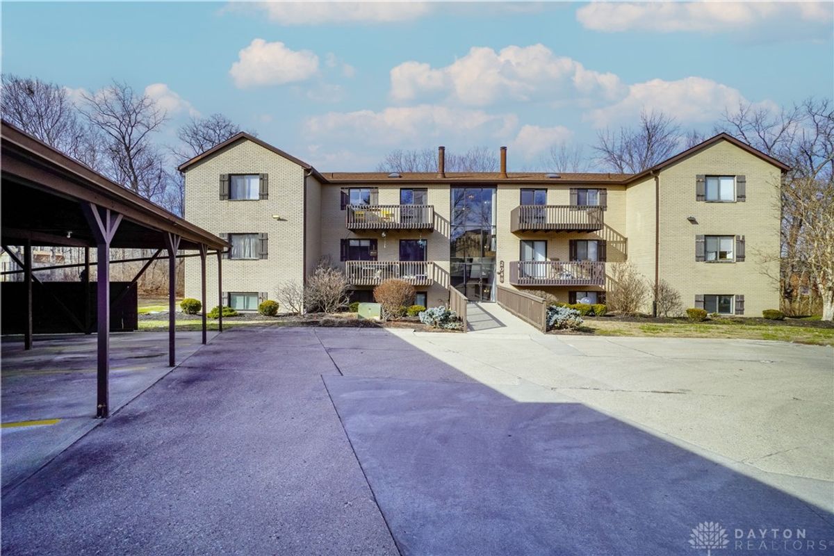 2048 Woodtrail Dr, Fairfield, OH 45014 for sale - Stessa