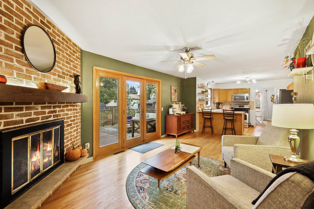 916 Ring Street, Sun Prairie, WI 53590 | MLS 2010840 | Listing ...