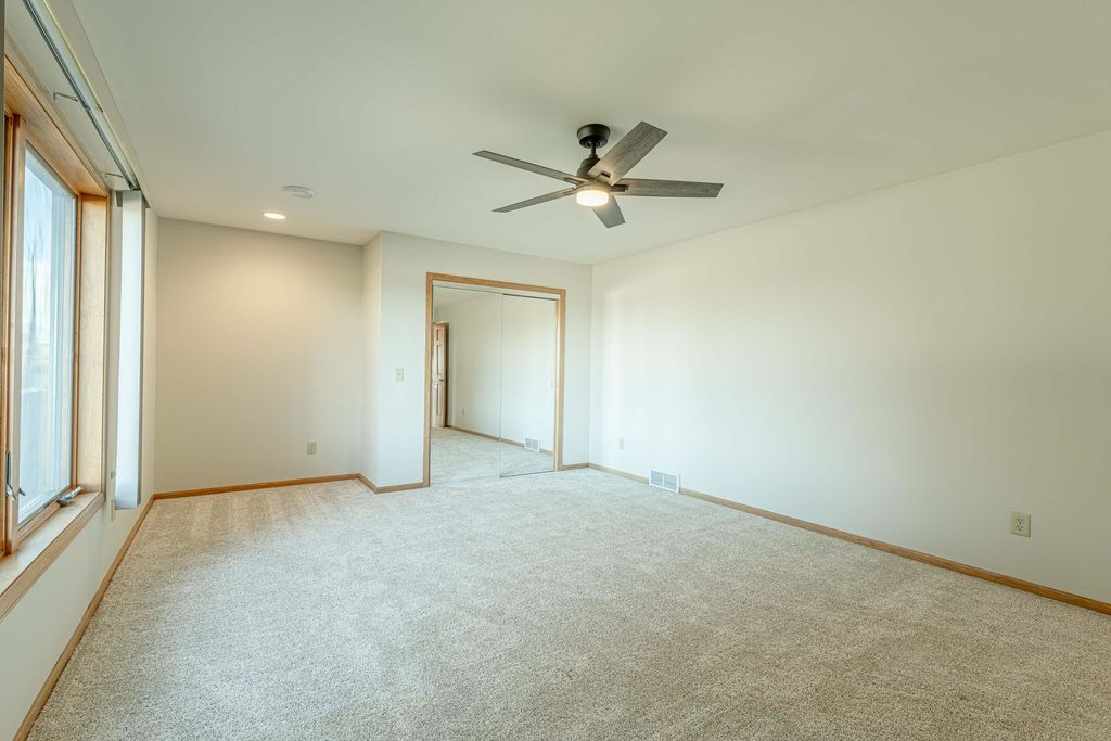 N8875 Blue Lane, New Glarus, WI 53574 | MLS 2015133 | Listing ...