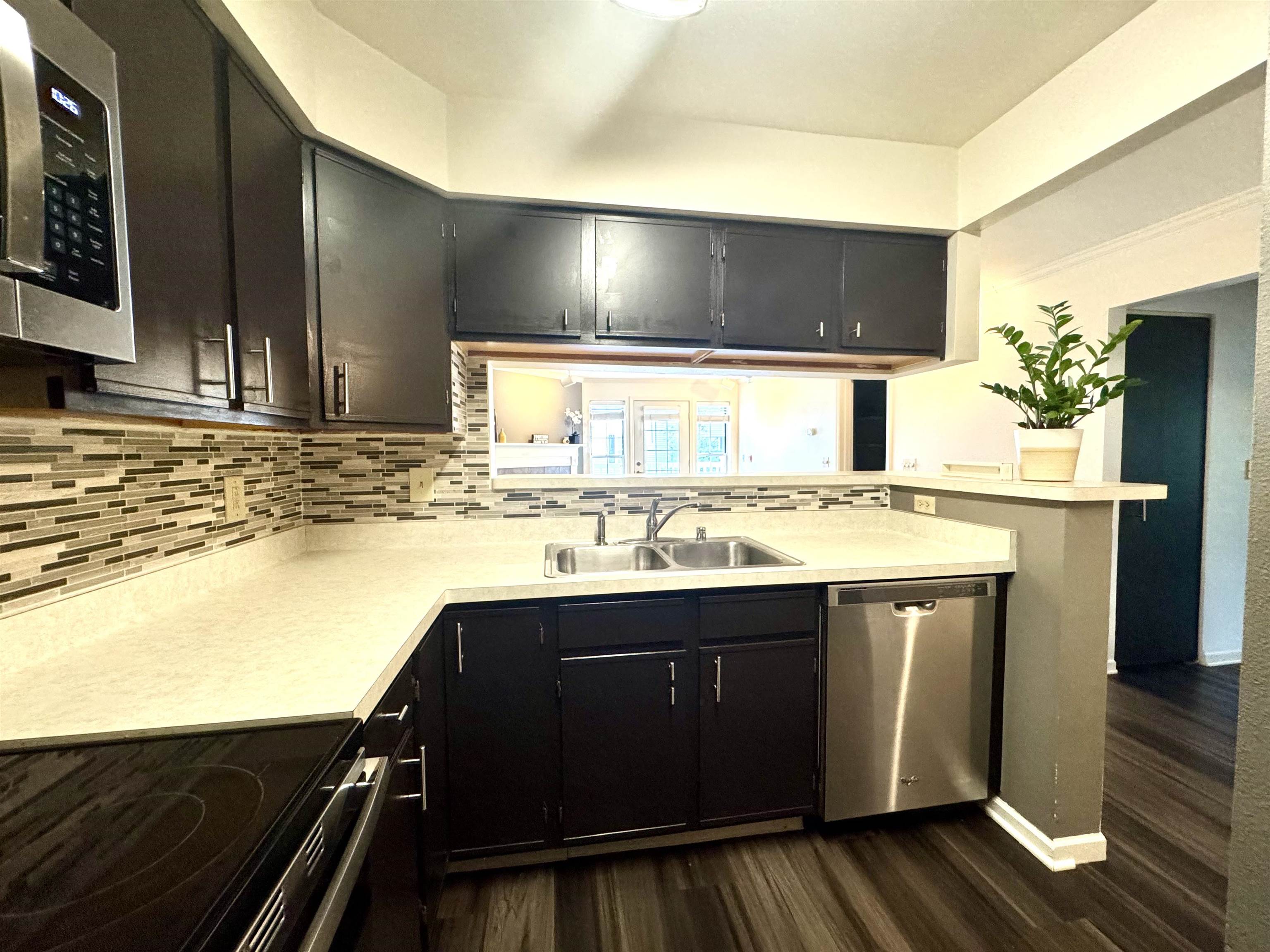 922 Harbor House Drive 4, Madison WI Real Estate Listing | exitrealty.com®