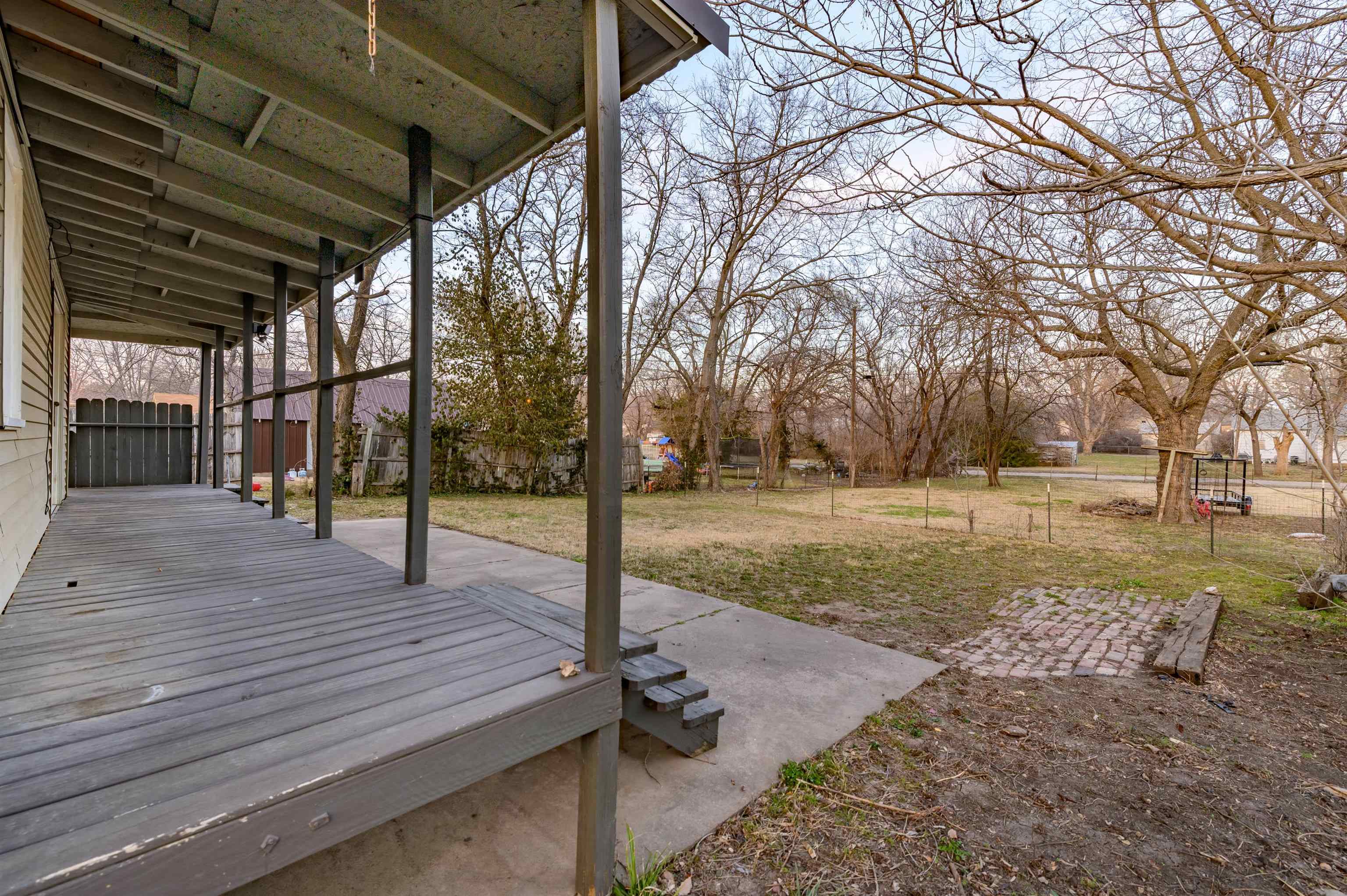 1208 Ohio St, Augusta, KS 67010 | MLS 635965 | Listing Information ...