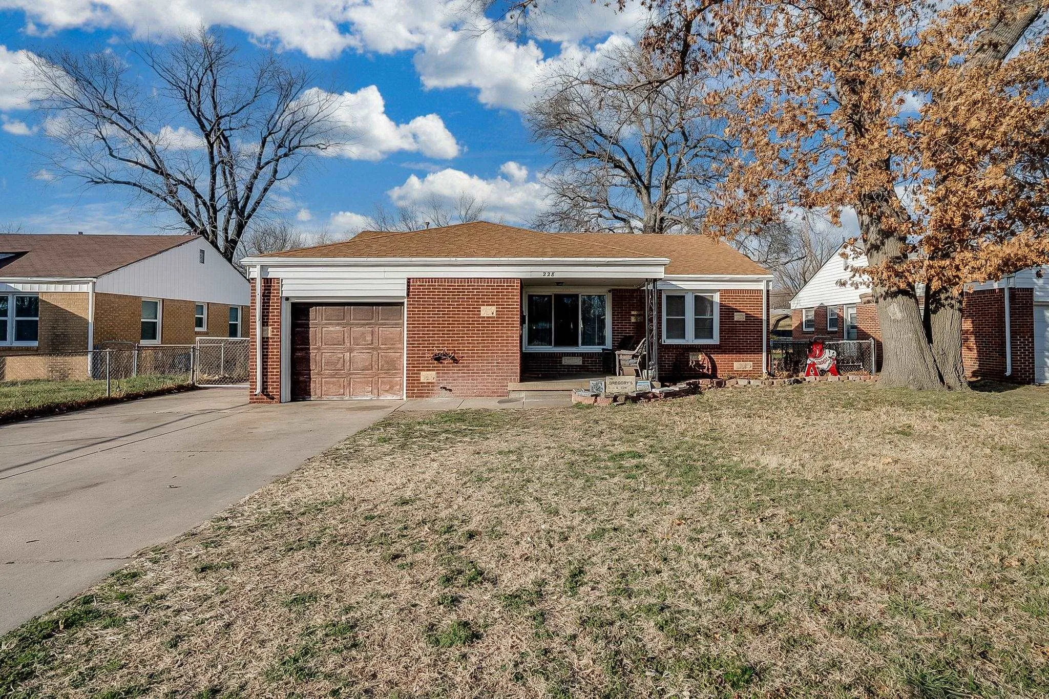 228 Fager Dr, Haysville, KS 67060 - MLS 668599 - Berkshire Hathaway ...