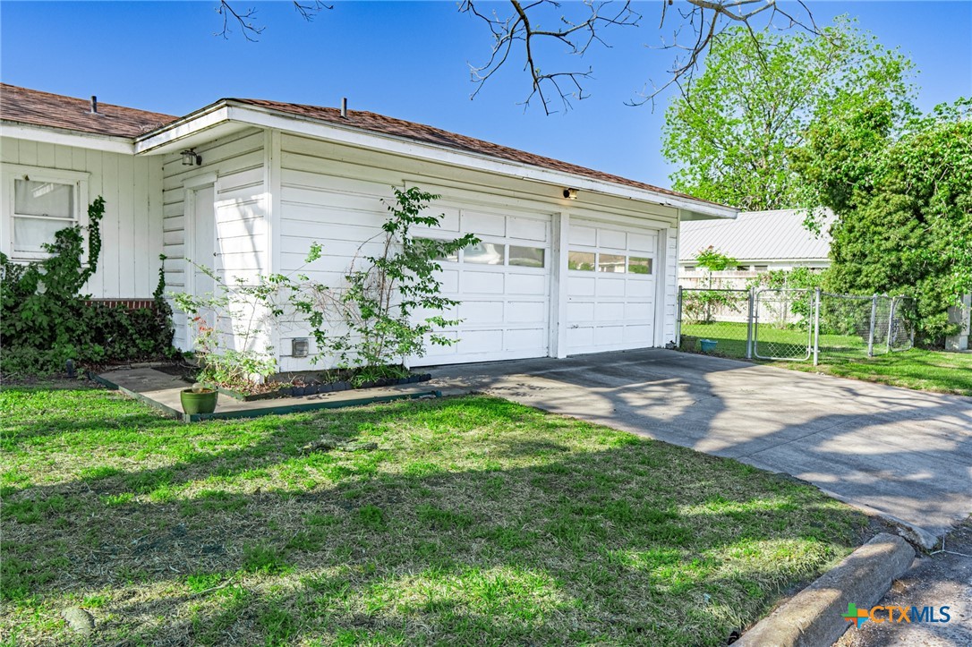 1307 N Main St, Victoria, TX 77901, US | Buy, Sell, Rent, Analyze