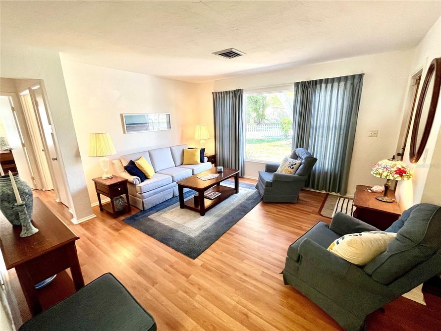 7598 14th St N, St Petersburg, FL 33702 for sale - Stessa