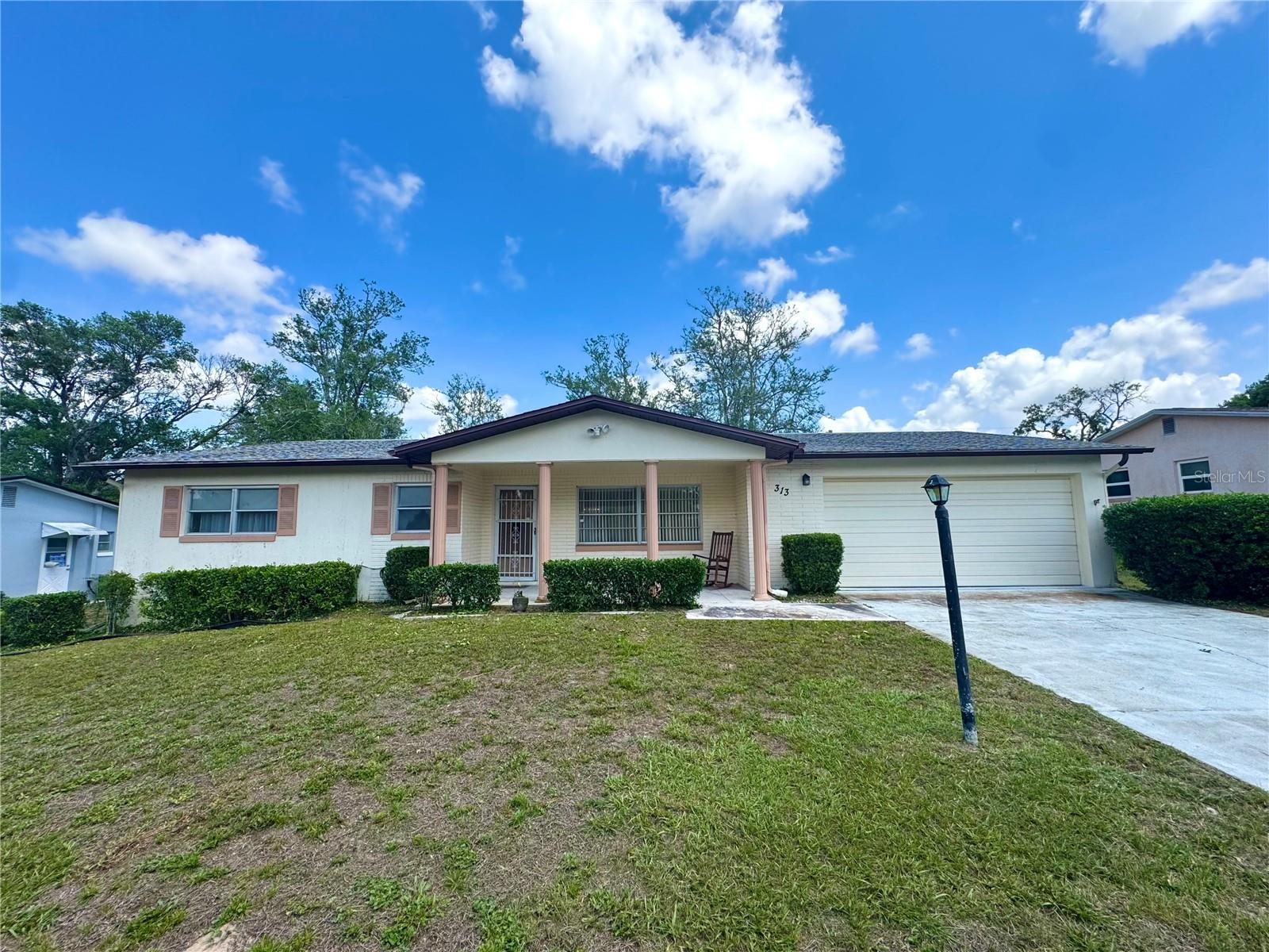 313 S Adams St Beverly Hills Fl 34465 Us Buy Sell Rent Analyze