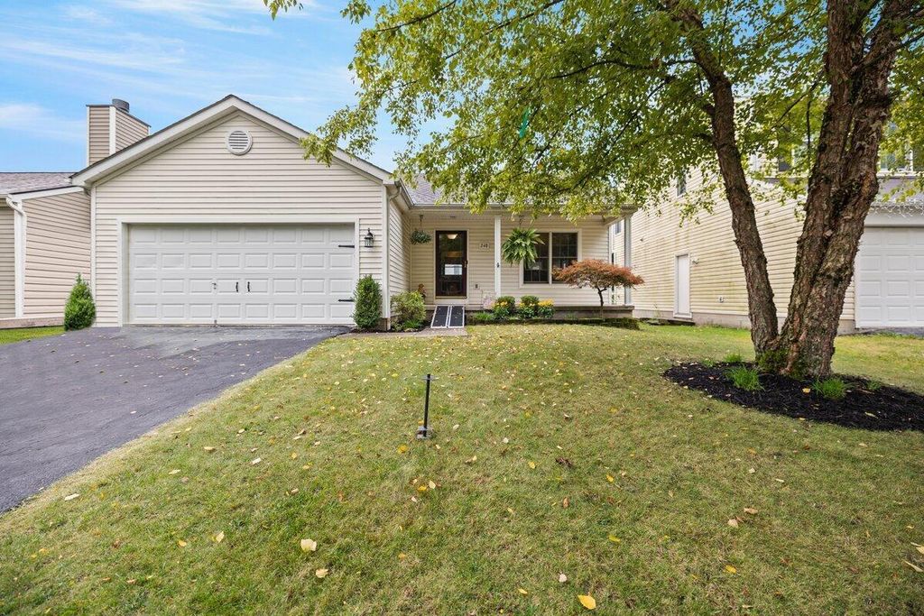 248 Iris Trail Drive, Galloway, OH 43119, MLS #223025029 - Howard Hanna