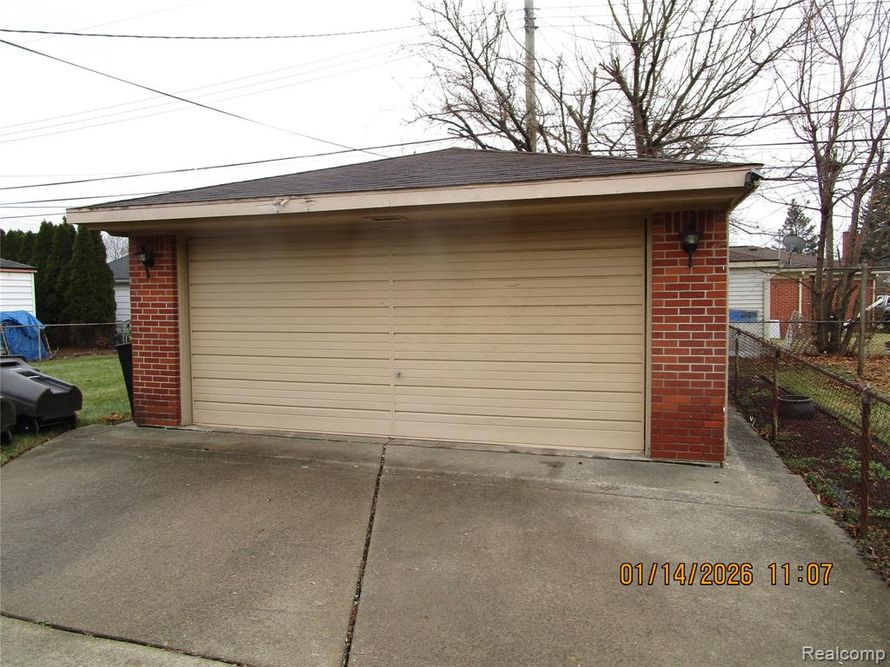 24345 Myler St, Taylor, MI 48180 for sale - Stessa