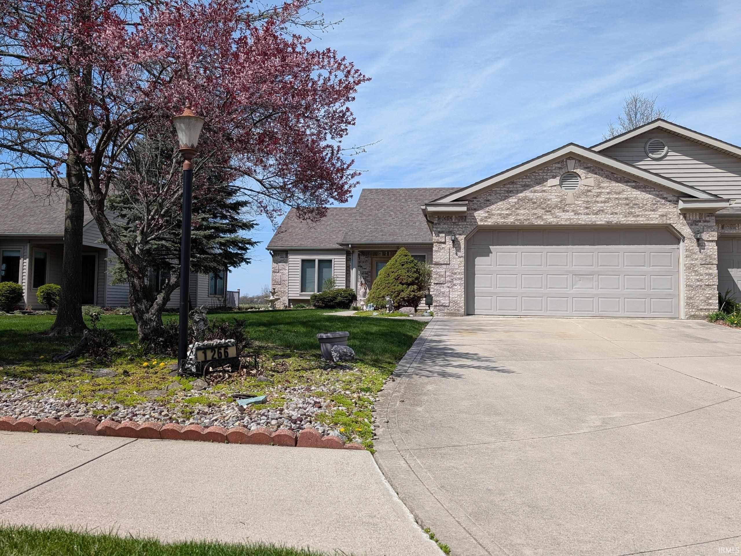 1266 Oak Grove Place, Decatur, IN 46733 | MLS 202501748 | Listing ...