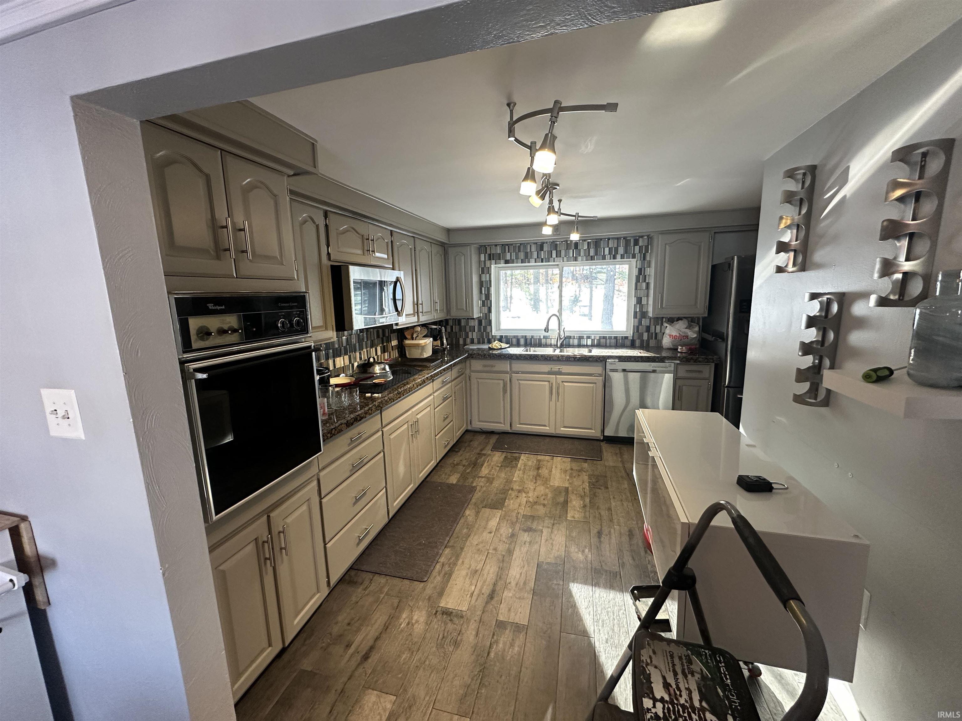 929 Morrow Way, Fort Wayne, IN 46808 | MLS 202548427 | Listing ...
