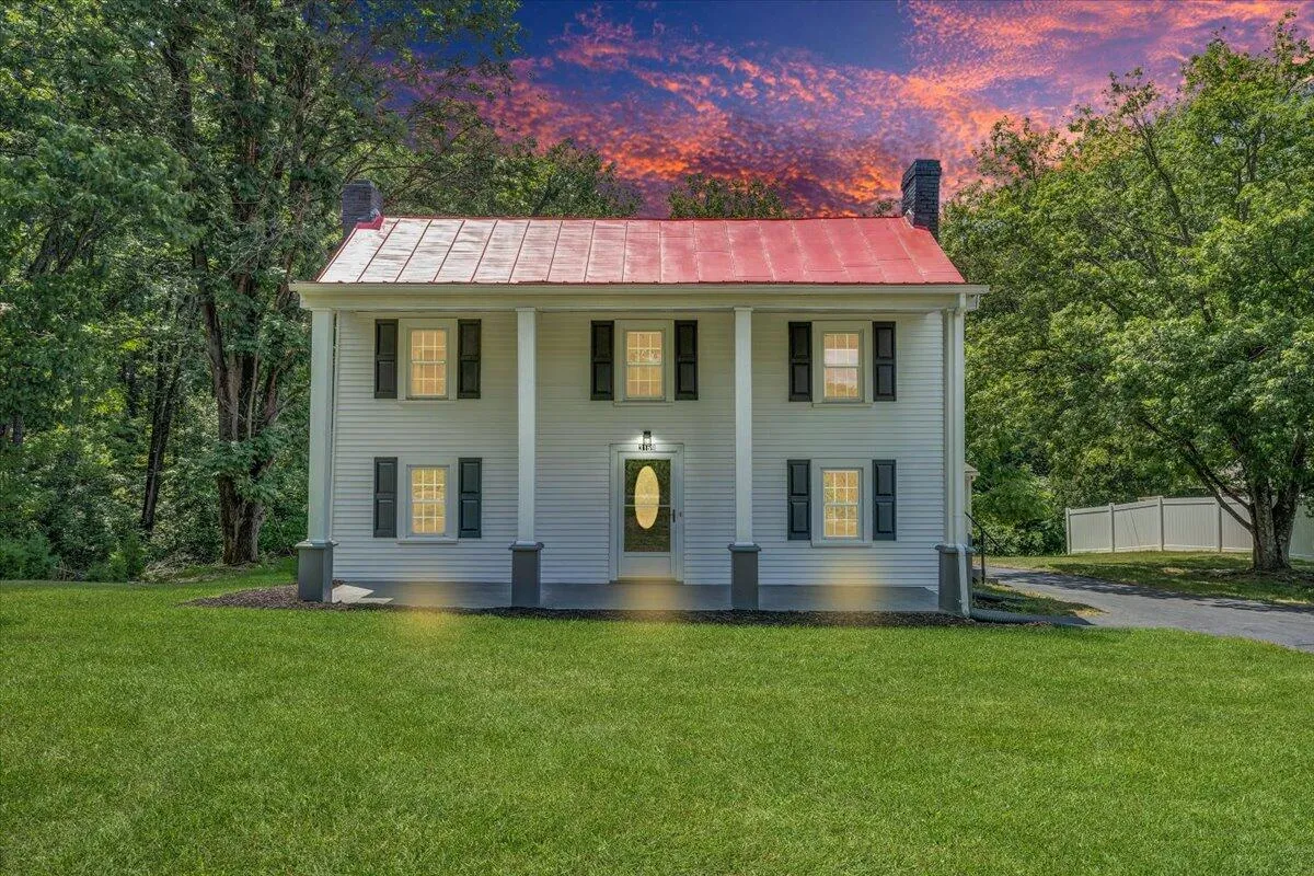 2576698395.jpeg?format=webp