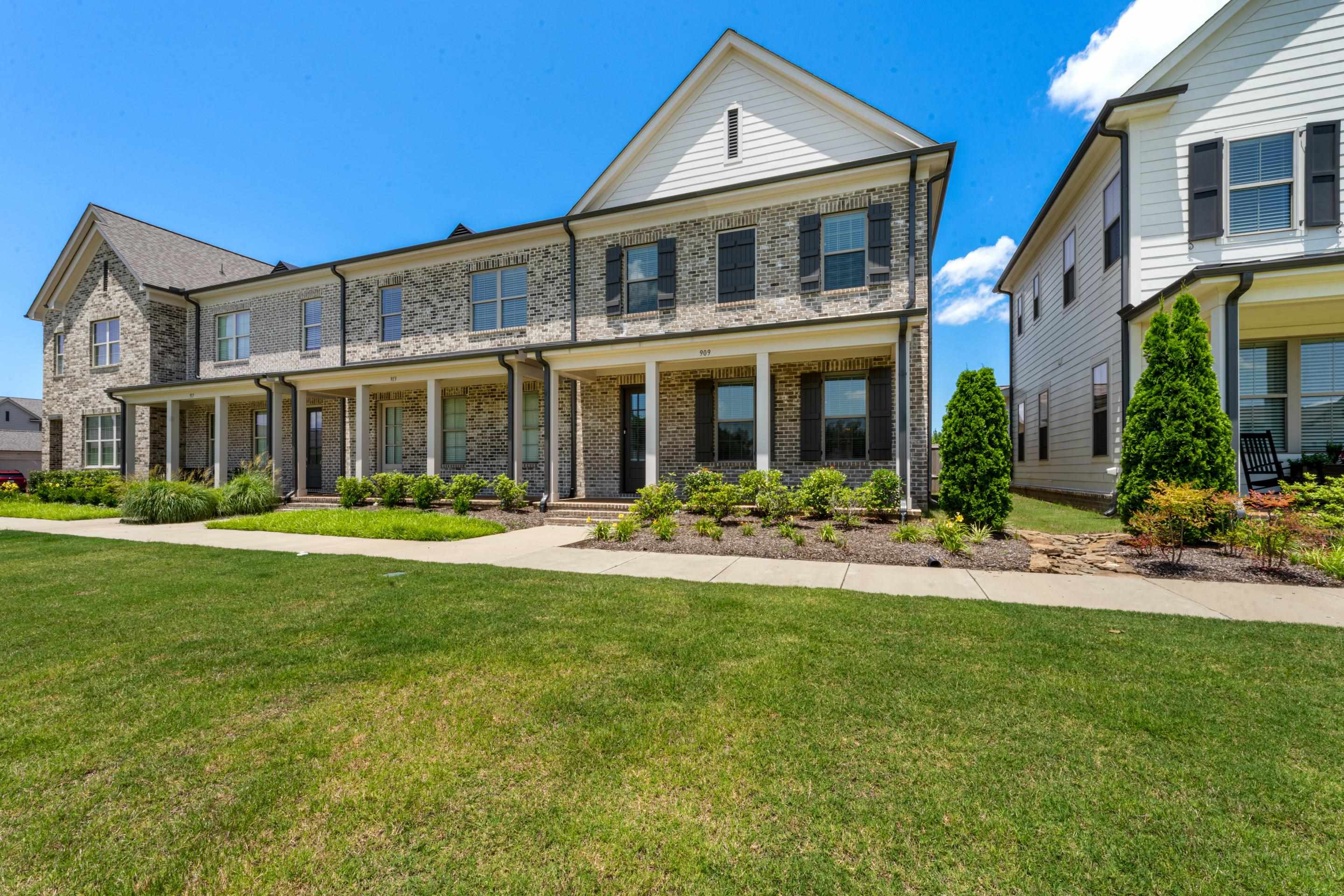 Collierville Homes for Sale | colliervillehomesforsale.com