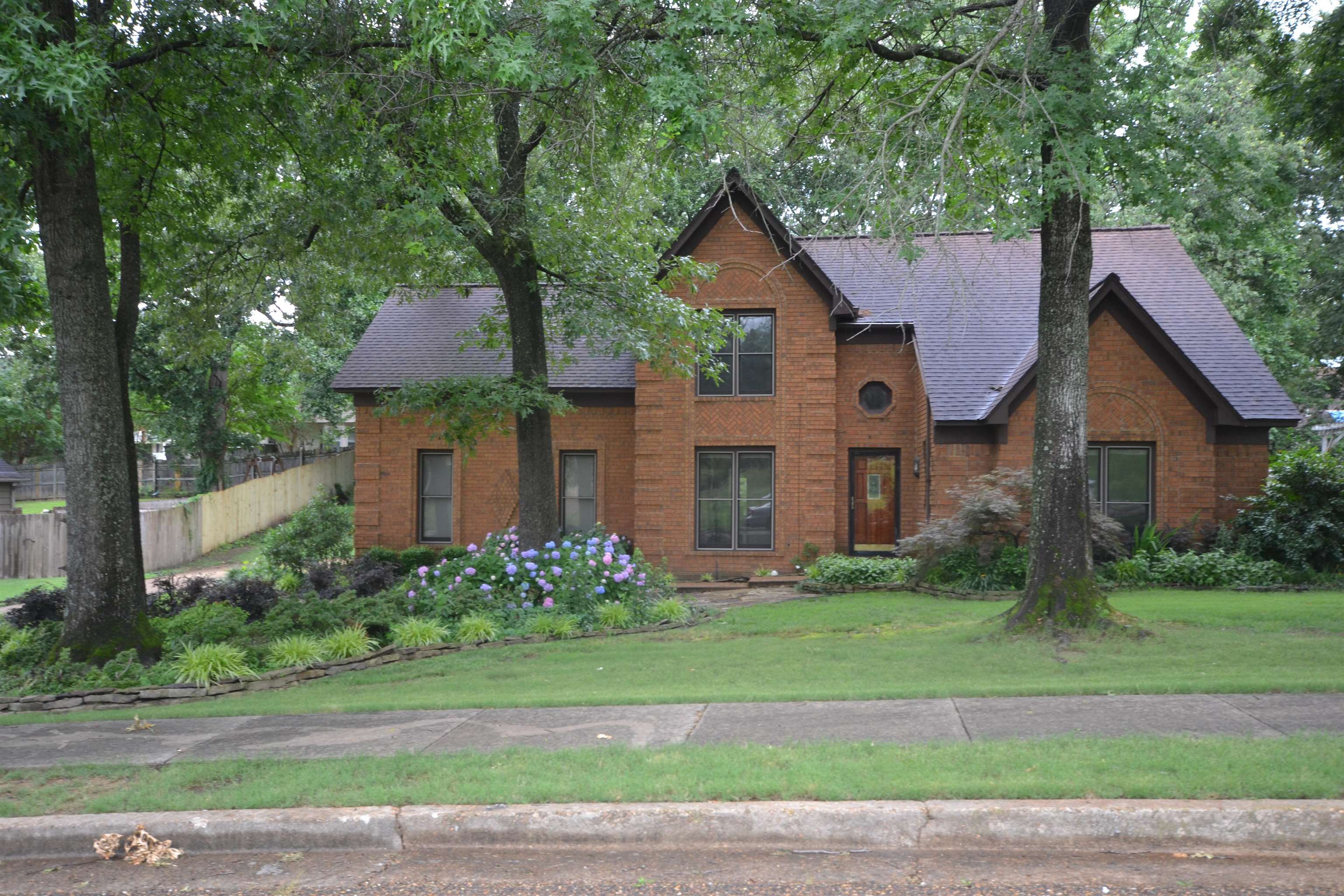 2025 Mount Badon Ln, Cordova, TN 38016, US | Buy, Sell, Rent, Analyze