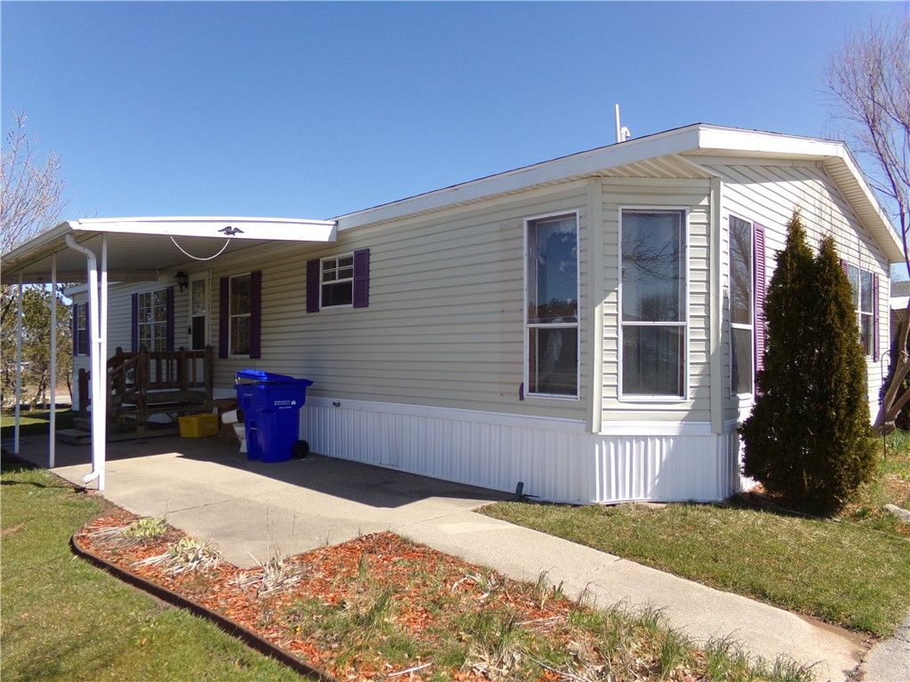 705 Pebble Drive, Clarendon, NY 14470, MLS #R1462662 - Howard Hanna