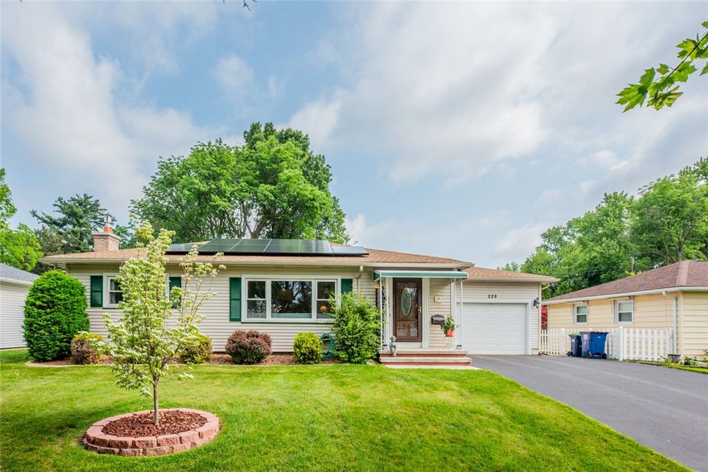 229 Angelus Drive, Irondequoit, NY 14622, MLS #R1614073 - Howard Hanna