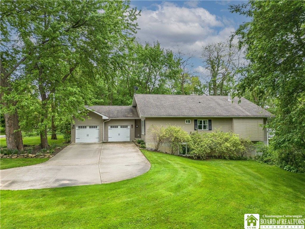 285 Porter Road, Pomfret, NY 14063, MLS #R1605983 - Howard Hanna